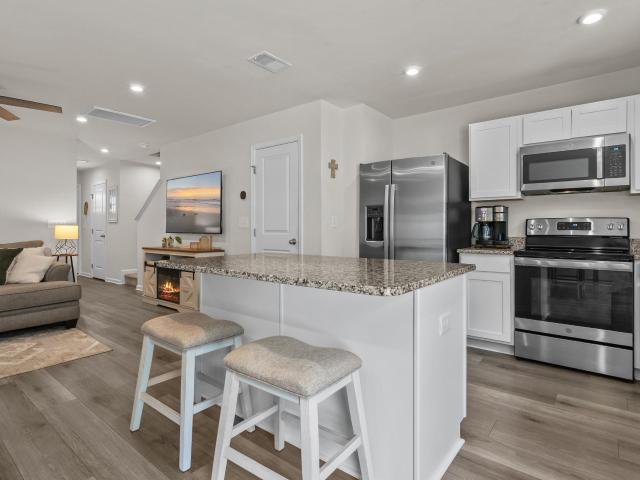 142 Villa Grande St. Unit C