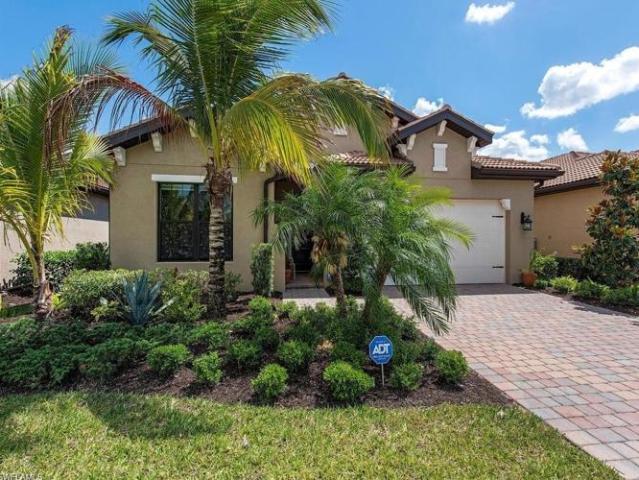 14340 Tuscany Pointe CV, Naples, FL 34120