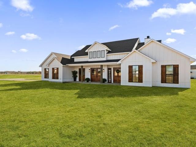 14346 Quail Ln, Terrell, TX 75160