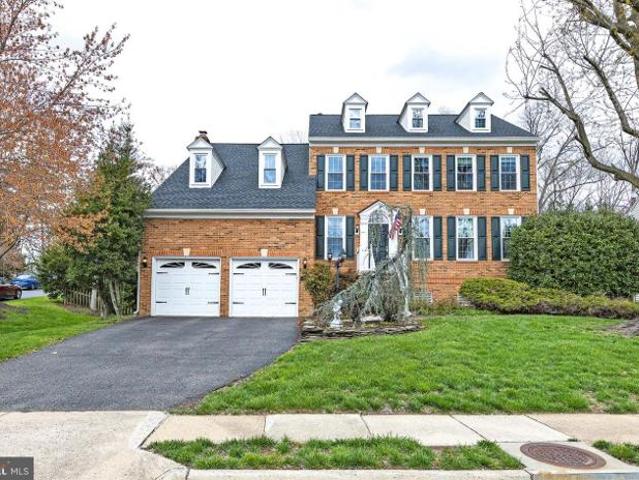 14348 Compton Village Dr, Centreville, VA 20121