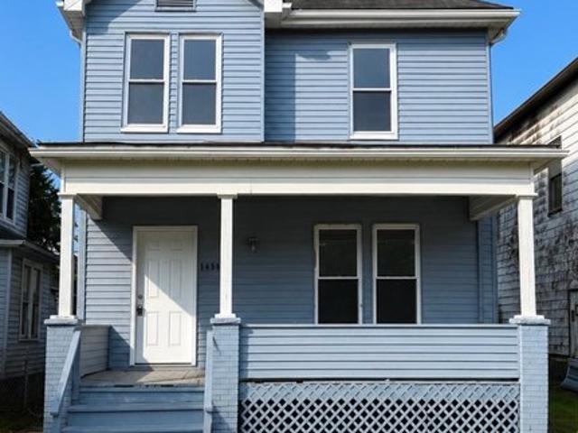 1434 Oregon Ave, Steubenville, OH 43952