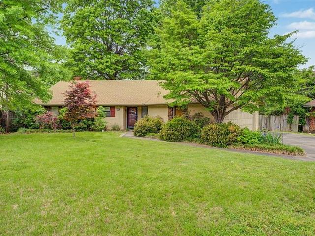 1434 Buena Vista Cir, Springdale, AR 72762