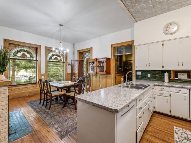 1434 Cass St, Unit 1 5