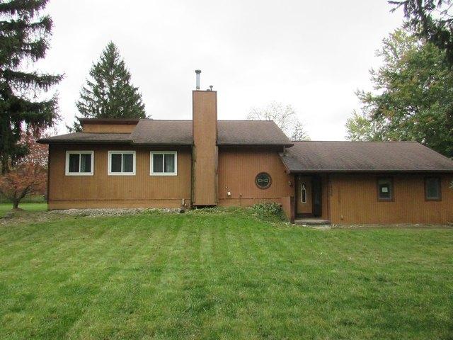 1434 E Cook Rd, Grand Blanc, MI 48439