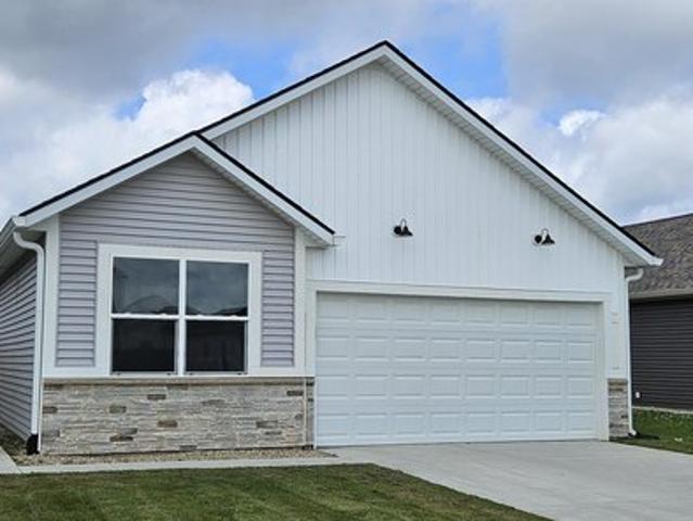1434 Wigwam Ln, Martinsville, IN 46151