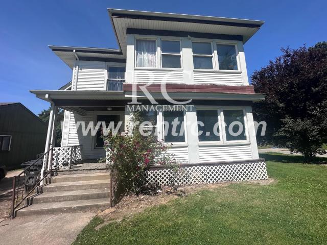 1434.5 Walnut, 2 beds, 1 full bath