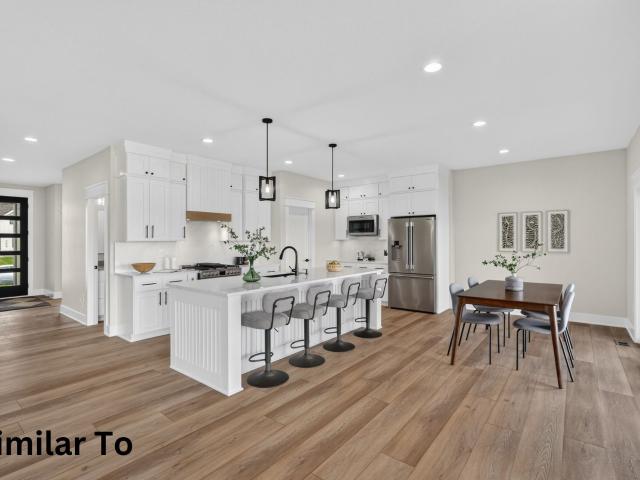 1435 NW Bull Run Court