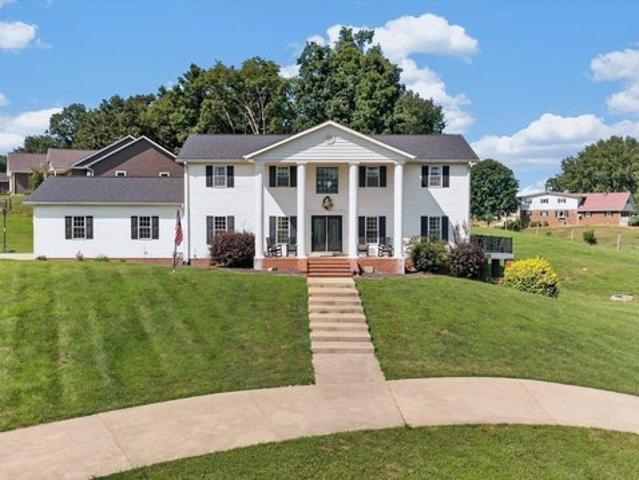 1435 Bellbrook Rd, Loogootee, IN 47553