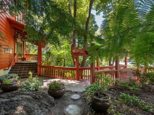 1435 Bellevue Avenue 305