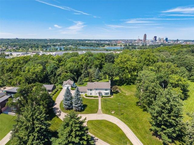 1435 Casady Dr, Des Moines, IA 50315