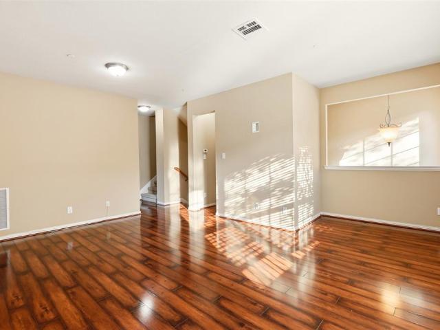 1435 Chase Lane