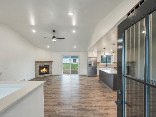 1435 crossroads drive