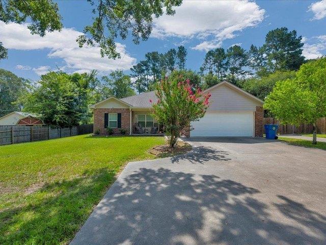 1435 Feagin Dr, Lufkin, TX 75904