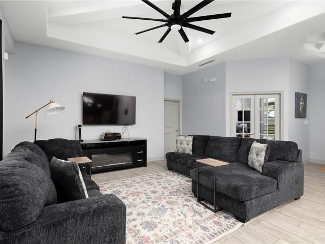 1435 Pinto Drive