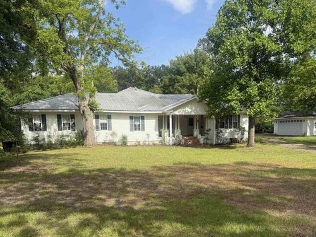 1435 S Cotton St, Andalusia, AL 36420