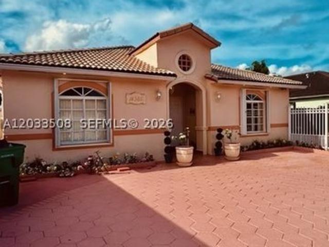 14365 SW 172nd Ln, Miami, FL 33177