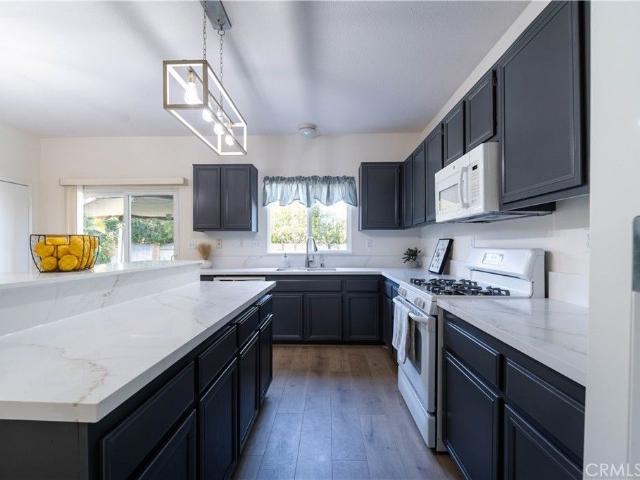 14366 Jackrabbit Ln, Victorville, CA