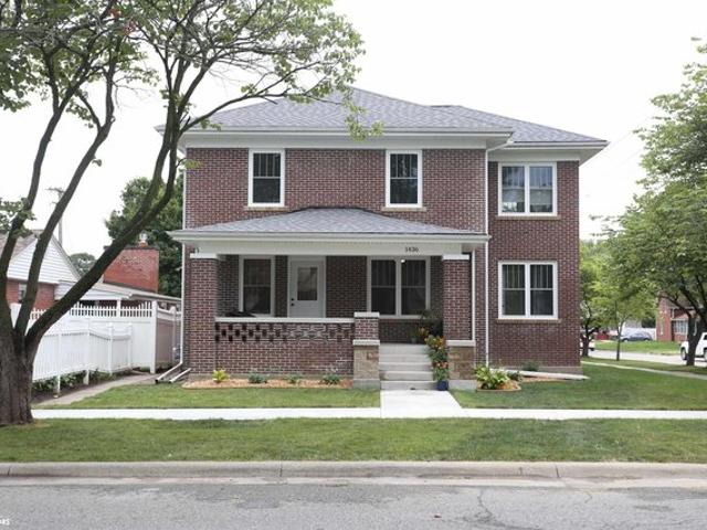 1436 Avenue F, Fort Madison, IA 52627