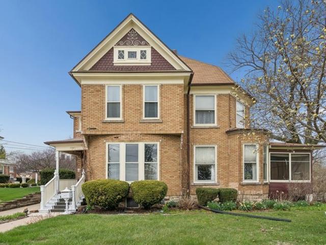 1436 Clay St, Davenport, IA 52804