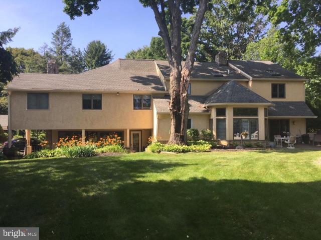 1436 Hillside Road