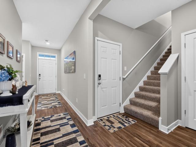 1436 Independence Curve
