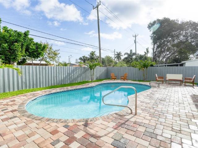 1437 NE 25th St, Pompano Beach, FL 33064 | MLS #B26016 | Compass