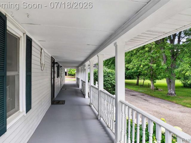 1437 E Cook Road
