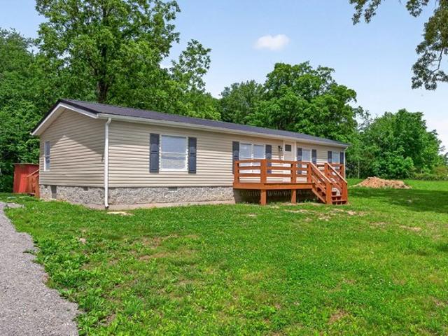 1437 Jefferson Rd, Smithville, TN 37166