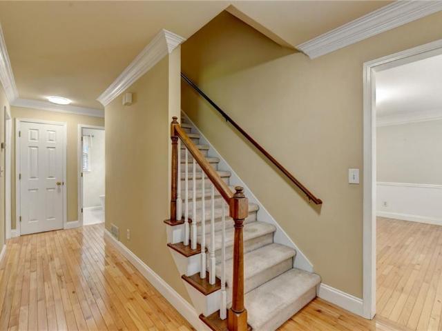 1437 Watsons Place
