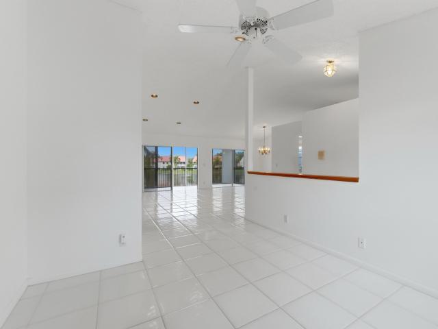 14383 Vía Royal, Unit 3, Delray Beach, FL 33446 | MLS #B26041