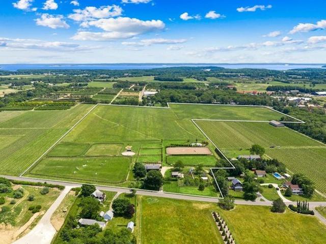 14380 Oregon Rd, Cutchogue, NY 11935