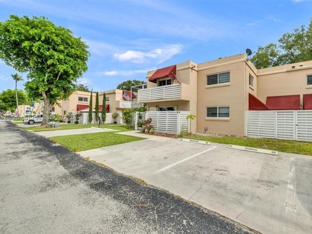 14382 SW 97th Ter, Miami, FL 33186