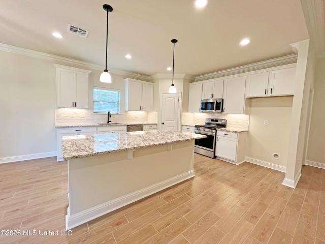 14388 Swan Ridge Circle