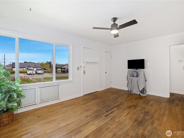 1438 E 34th St, Tacoma, WA 98404 | Compass