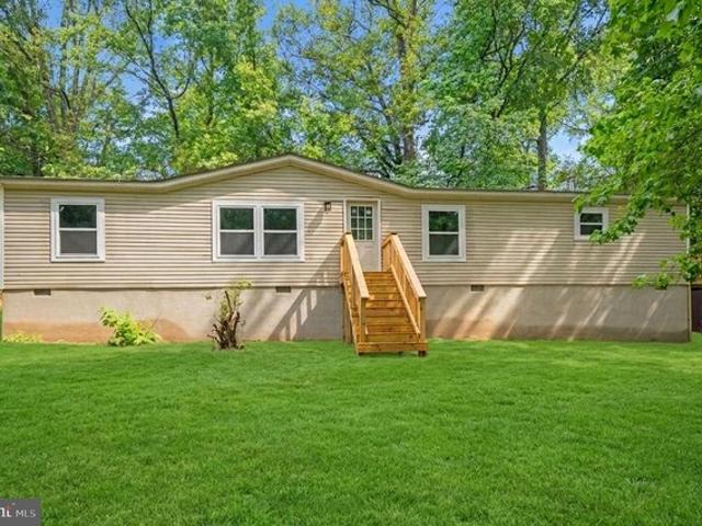 1438 Eastham Rd, Bumpass, VA 23024