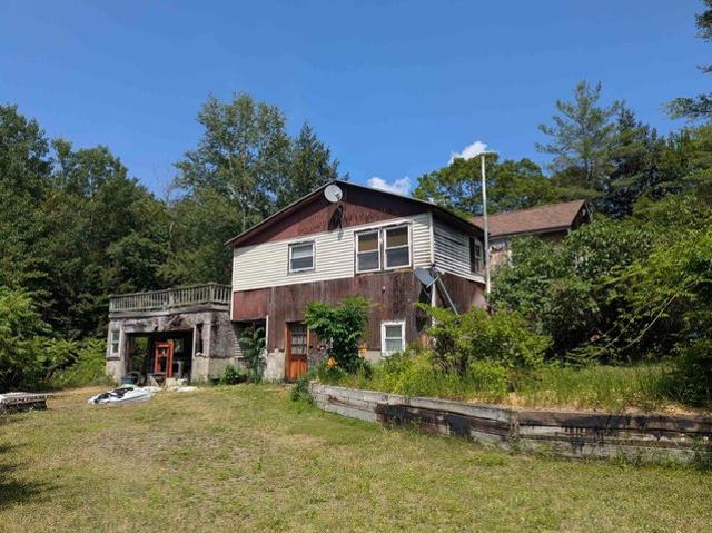 1438 Gravelin Rd, Weathersfield, VT 05151