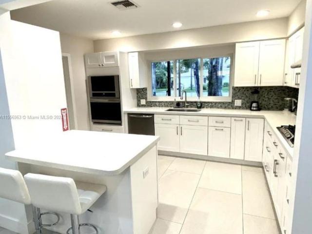 1438 Harrison St, Hollywood, FL 33020