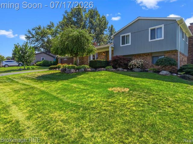 1438 Lynnwood Lane