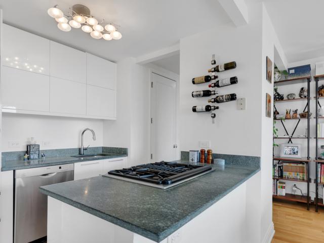 1438 3rd Avenue, Unit 21B