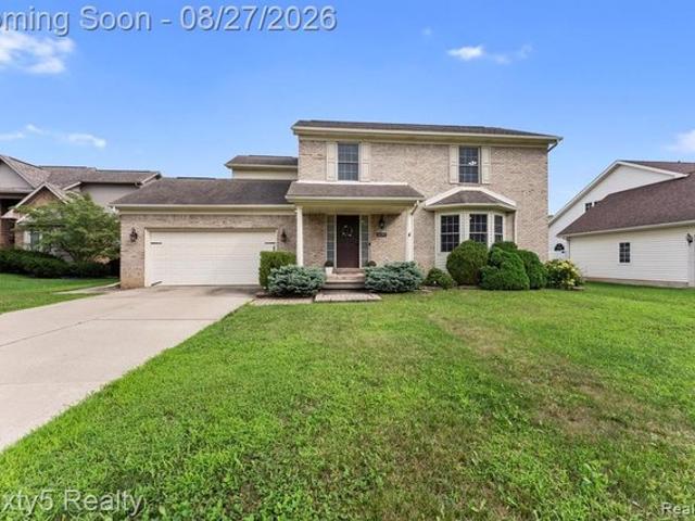 14392 Canterbury Ln, Monroe, MI 48161