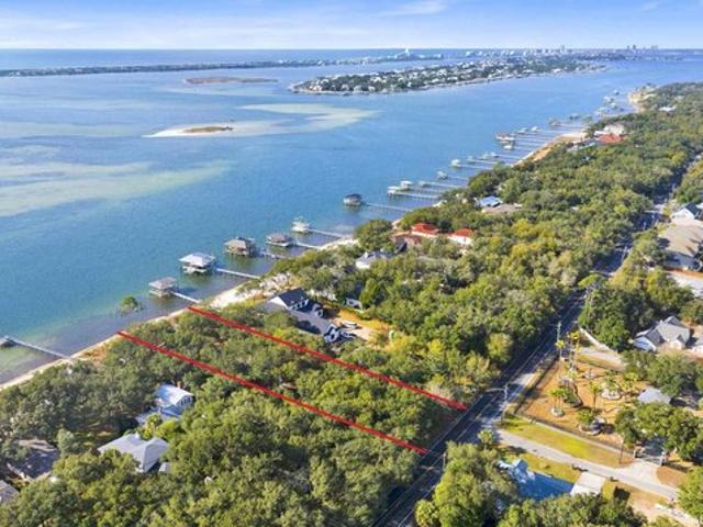 14395 Innerarity Pt Rd, Pensacola, FL 32507
