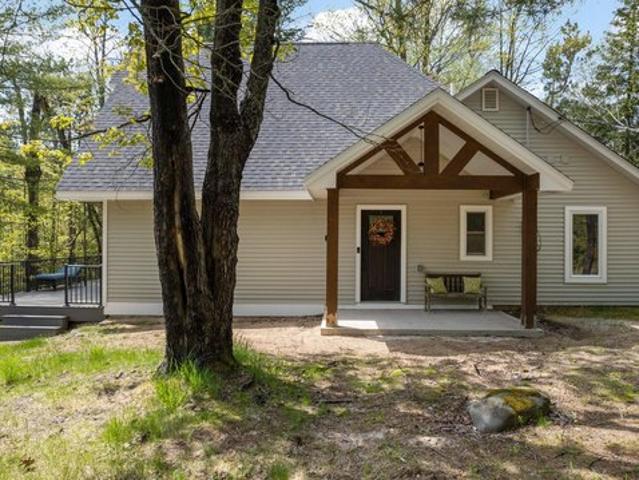 1439 Apache Trl, Gaylord, MI 49735