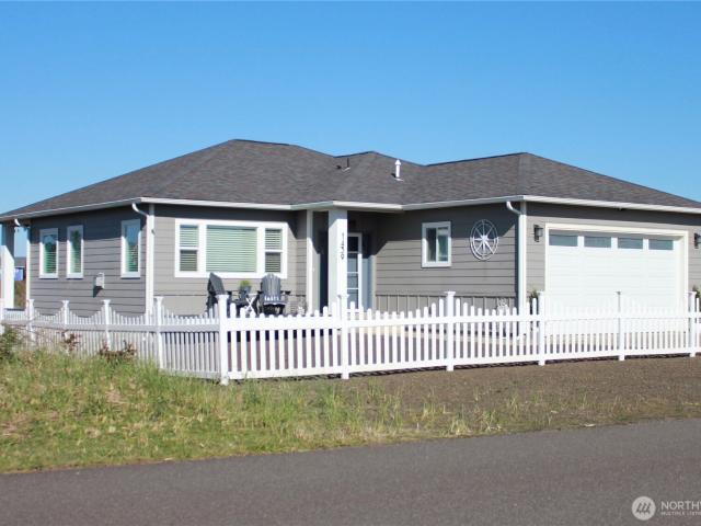 1439 Diamond Head Ave SW, Ocean Shores, WA 98569 | MLS #2507