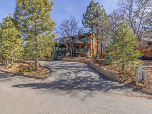 1439 Klamath Road
