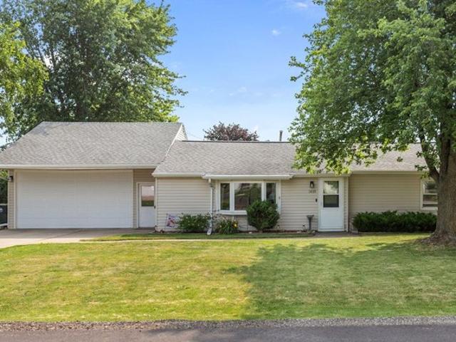 1439 Lilly St, Menasha, WI 54952
