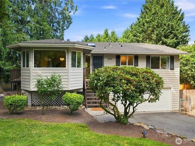 1439 th Ave SE, Sammamish, WA 98075