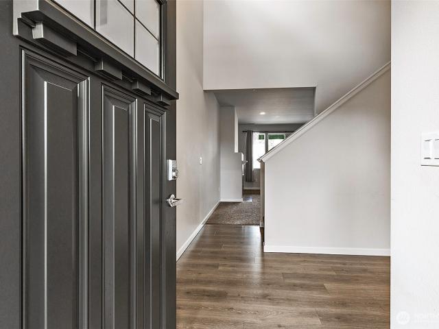 1439 th Way SE