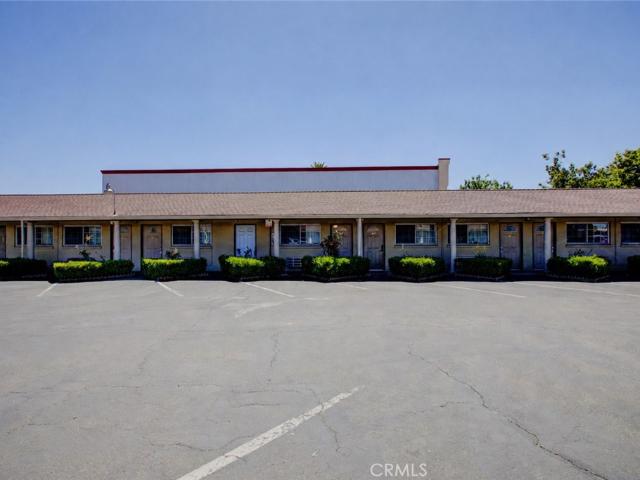 1439 W 16th