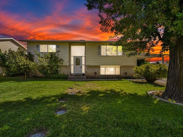 1439 W 2600 N, Clinton, UT 84015