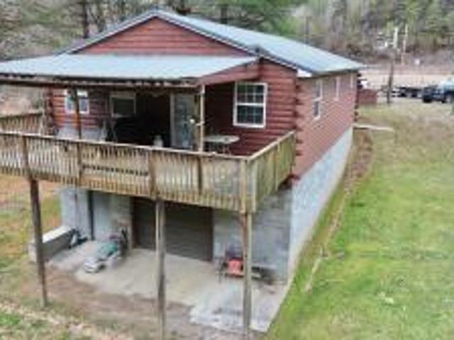 1439 Wolf Creek Road